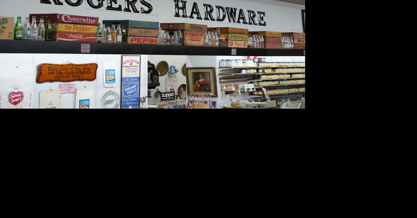 10) More signage from the days of Rogers Hardware..JPG ...
