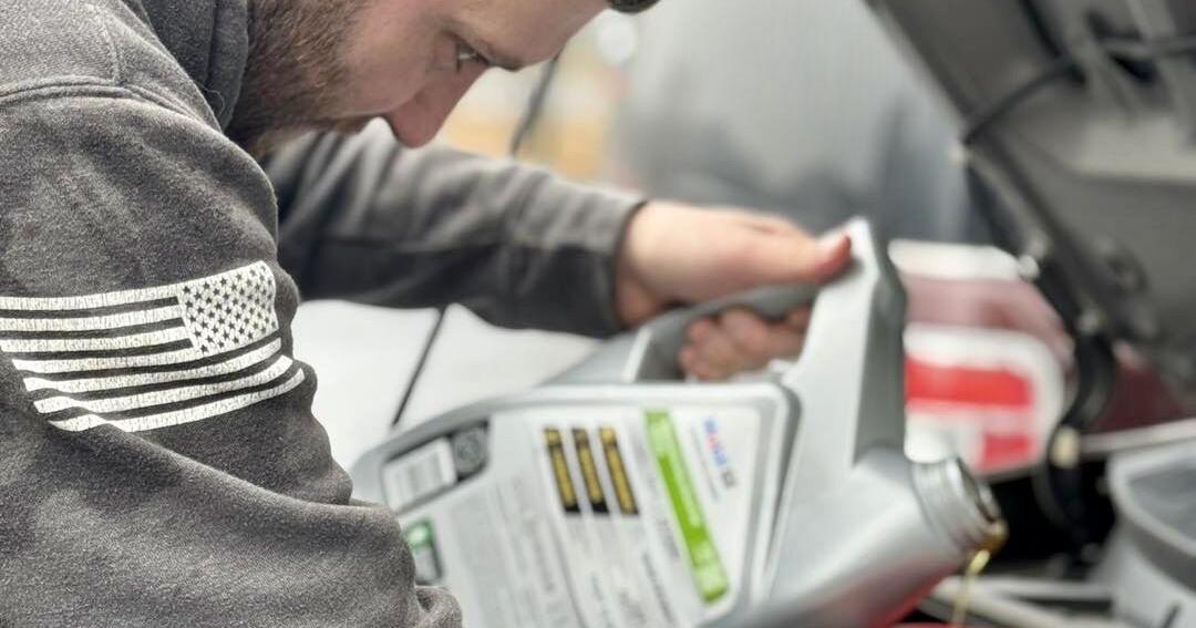 Rockets Mobile Oil offers home-delivered auto maintenance | Business ...