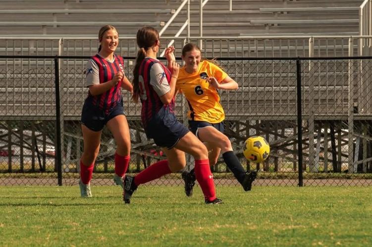 Glass sets CHMS scoring records | Sports | therogersvillereview.com