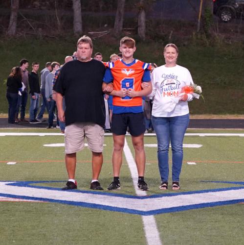 PHOTO GALLERY: Volunteer honors senior athletes | Sports ...