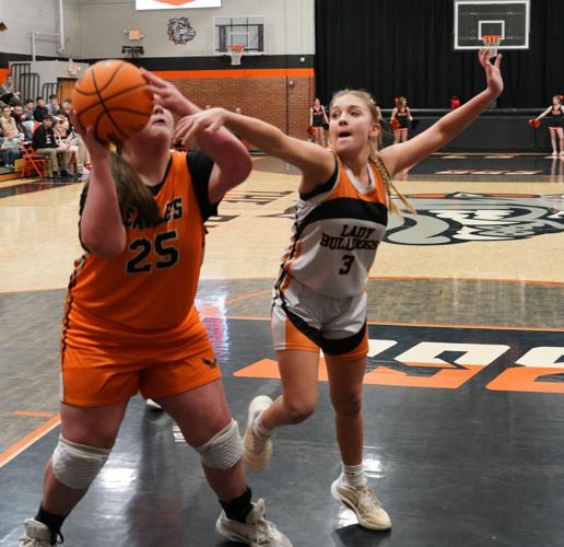 PHOTO GALLERY: Barnett leads Lady Eagles past Lady Bulldogs ...