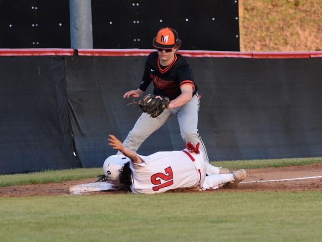 PHOTO GALLERY: Chiefs win sixth straight | Multimedia ...