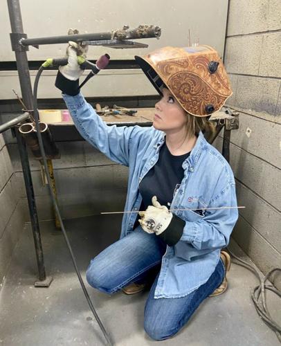 Girls weld too!: 'Non-Traditional Student' in a welding program ...
