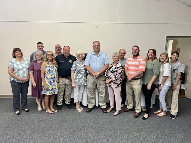 Reception honors outgoing County Mayor Jim Lee as his last week in ...