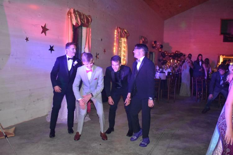 VHS Junior prom held at Surgoinsville's new Sayrah Barn | COVID-19 ...