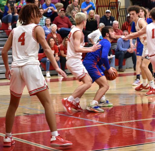 PHOTO GALLERY: Volunteer dominates sectional to earn trip to ...