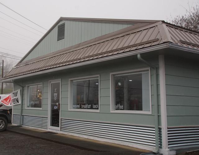 Bitty Bistro: An 'itty-bitty place' serving up big tastes | Business ...