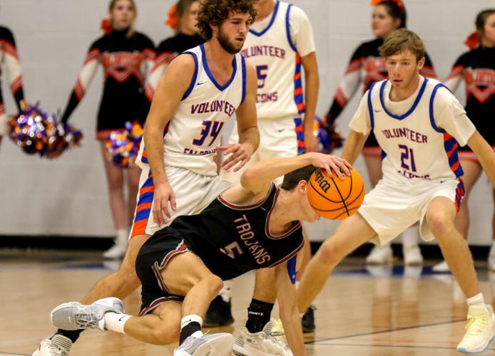 Harrison's 27 points not enough to save Volunteer's unbeaten season ...