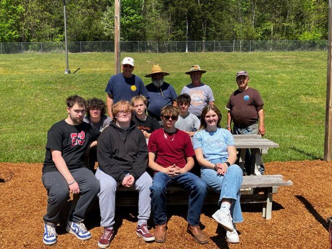 Rain puts a damper on, but doesn't ruin Earth Day | News ...