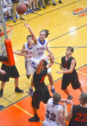 Chiefs win every quarter, game against Volunteer | Sports ...