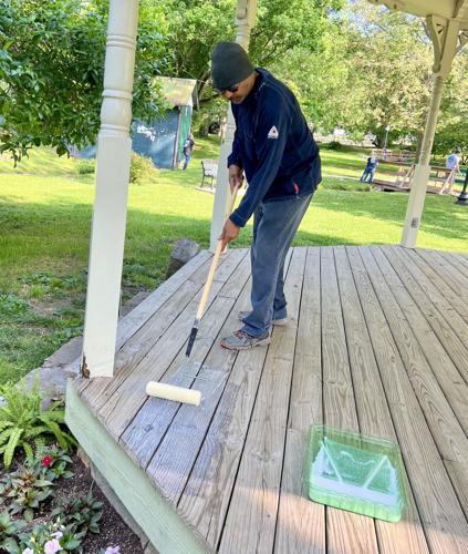 TVA employees celebrate 90th anniversary helping fix up Crockett ...