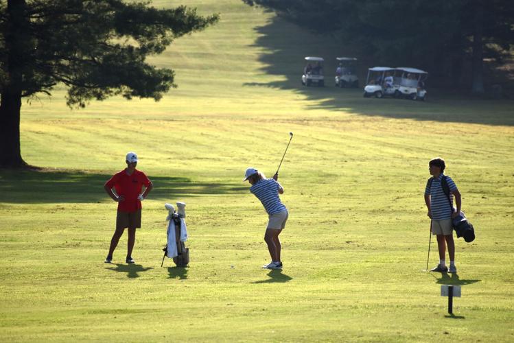 PHOTO GALLERY: Volunteer golf team beats Daniel Boone | Multimedia ...