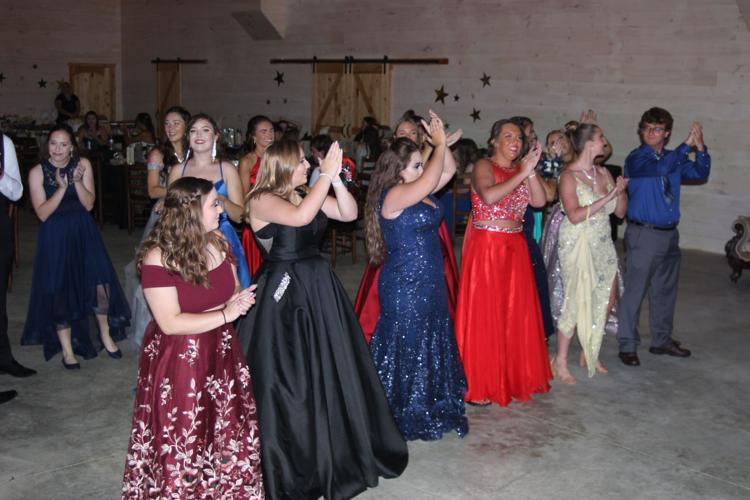VHS Junior prom held at Surgoinsville's new Sayrah Barn | COVID-19 ...