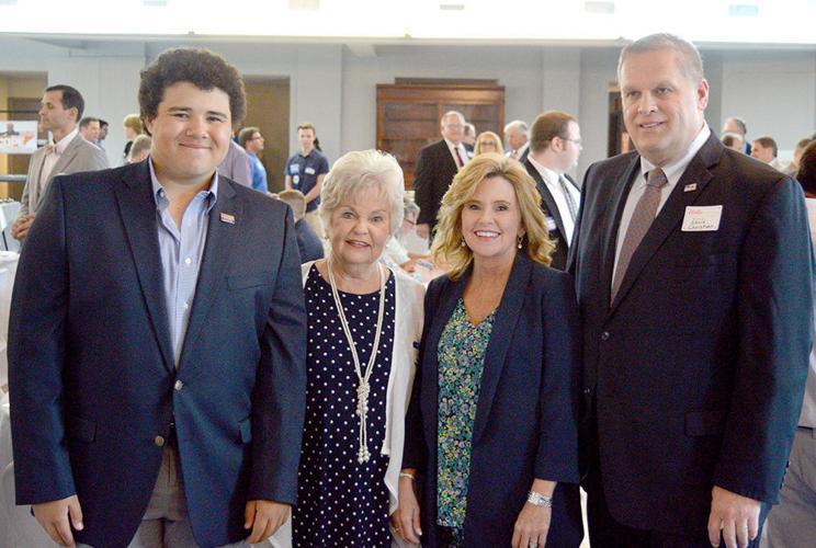 Candidates, GOP faithful pack Hawkins Co. Republican Party Reagan Day ...