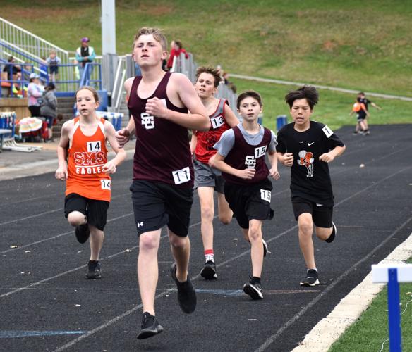 PHOTO GALLERY: Panthers win boys’ title at middle school meet ...