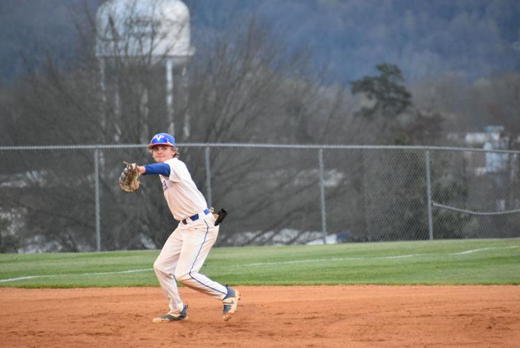 PHOTO GALLERY: Volunteer takes down Greeneville | Sports ...