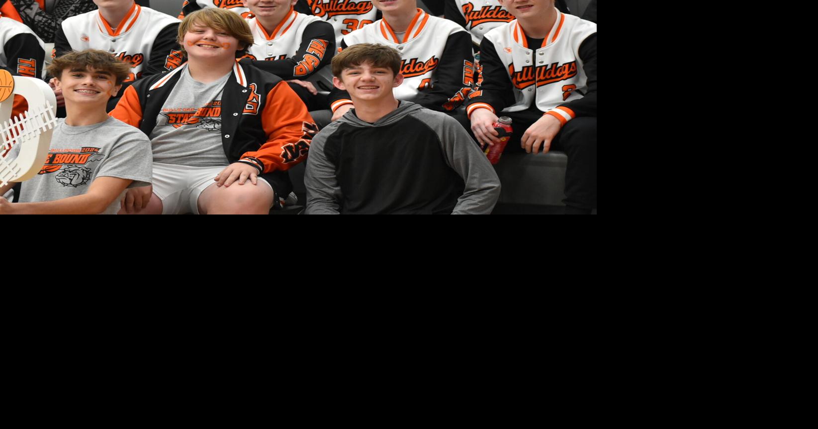 Bulldogs on hand for RCS game | | therogersvillereview.com