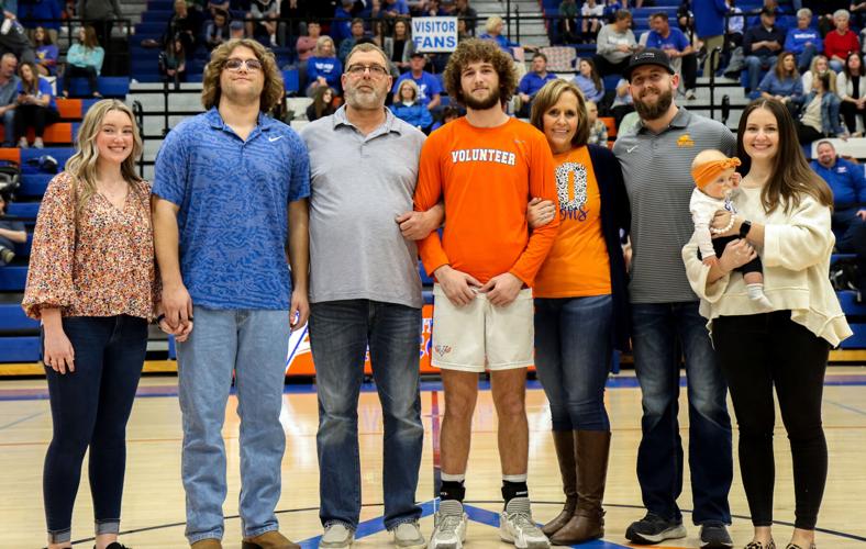 PHOTO GALLERY: Senior Night at Volunteer | Local Sports ...