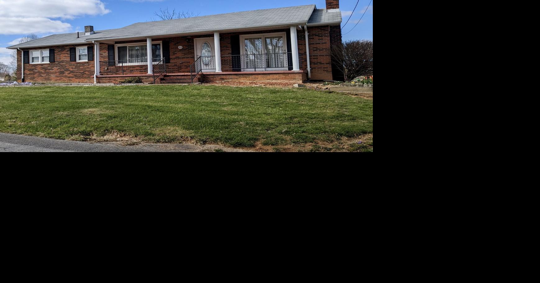Mount Carmel BMA to discuss future of Maple Street house beside park ...