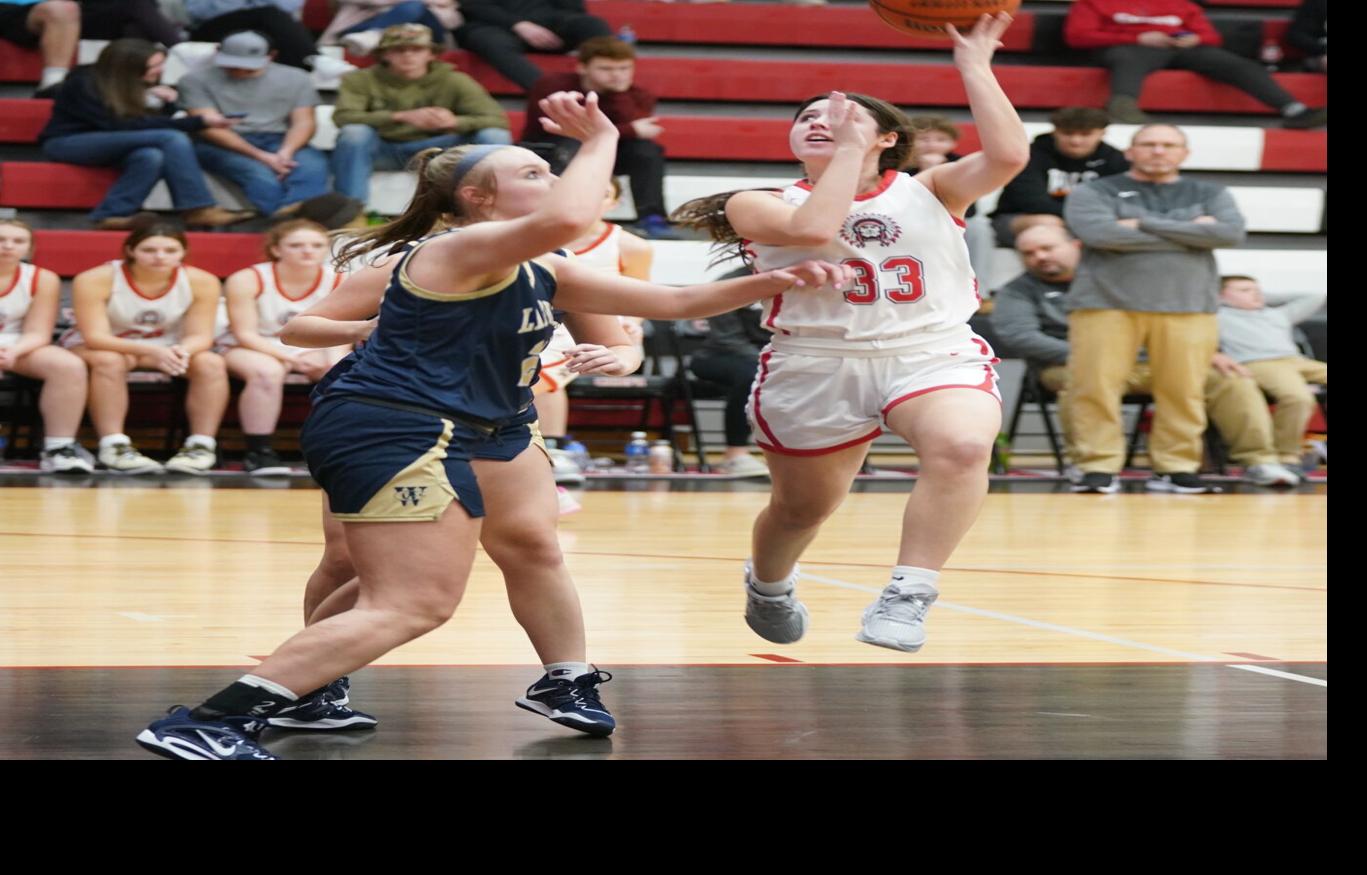 Ariel Ferrell on the baseline | | therogersvillereview.com