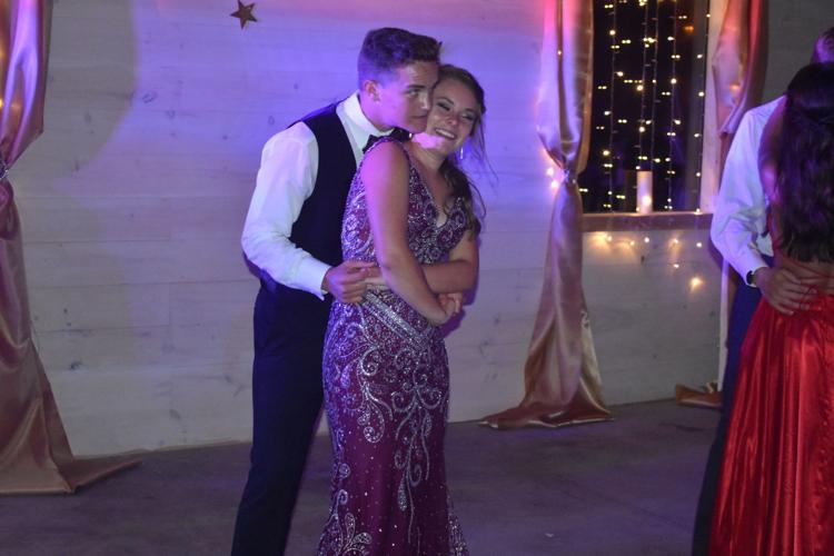 VHS Junior prom held at Surgoinsville's new Sayrah Barn | COVID-19 ...