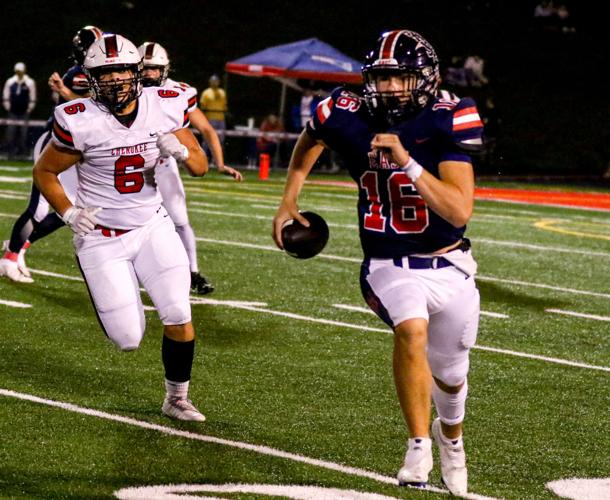 PHOTO GALLERY: Patriots defeat grieving Chiefs | Multimedia ...