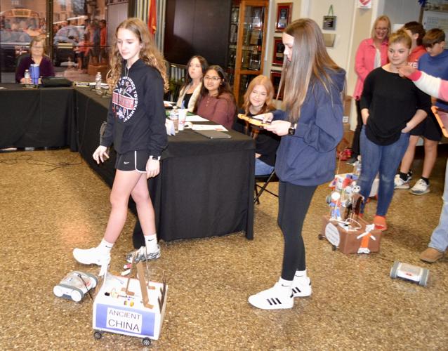 Bulls Gap STEM students entertain BOE with parade of robots pulling 3D-printed 'floats ...
