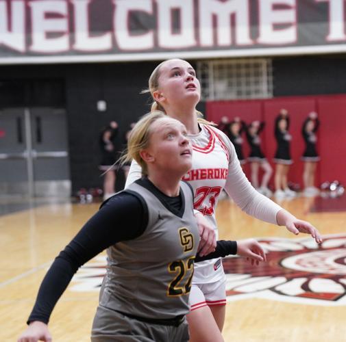 PHOTO GALLERY: Lady Chiefs roll over Lady Knights | Multimedia ...