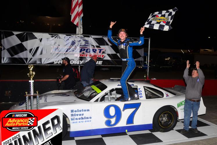 PHOTO GALLERY: York wins at Kingsport Speedway | Sports ...
