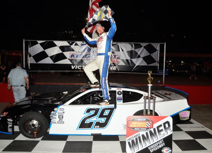 PHOTO GALLERY: Helton wins again at Kingsport Speedway | Multimedia ...