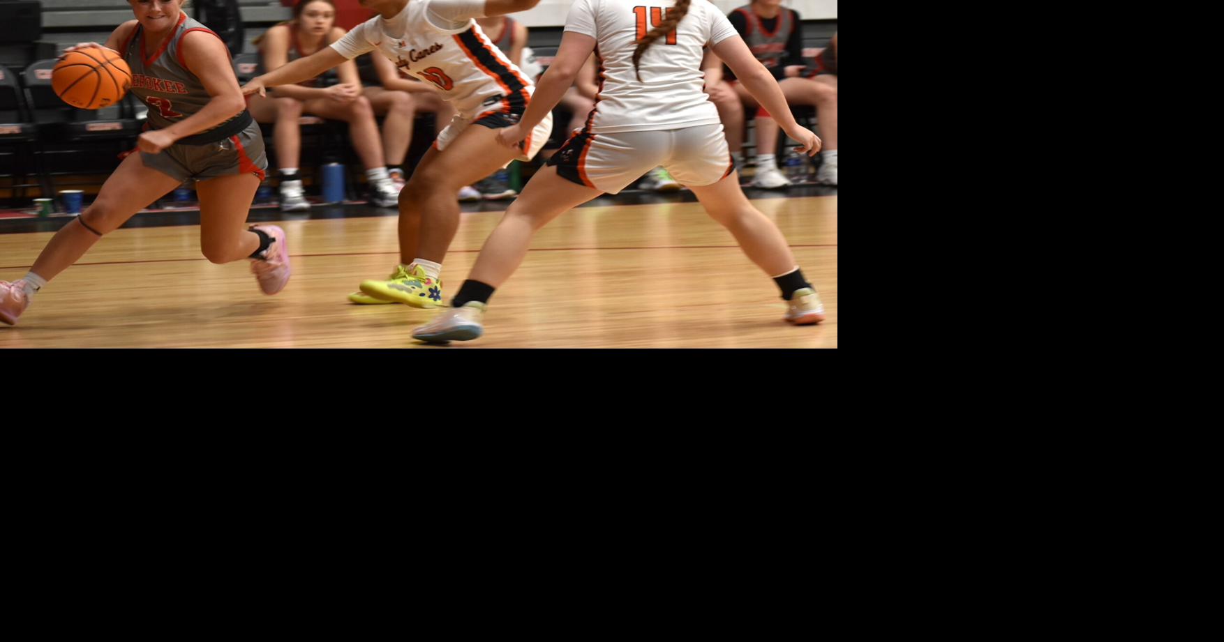 PHOTO GALLERY: Lady Hurricanes blow by Lady Chiefs | Multimedia ...