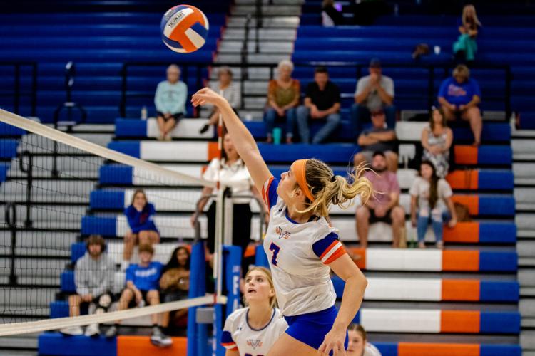 PHOTO GALLERY: Volunteer sweeps Unicoi | Sports | therogersvillereview.com