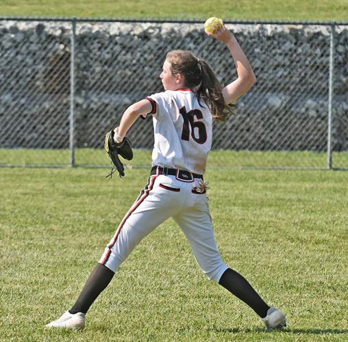 PHOTO GALLERY: Tiny Day run shortens for Lady Chiefs without ace ...