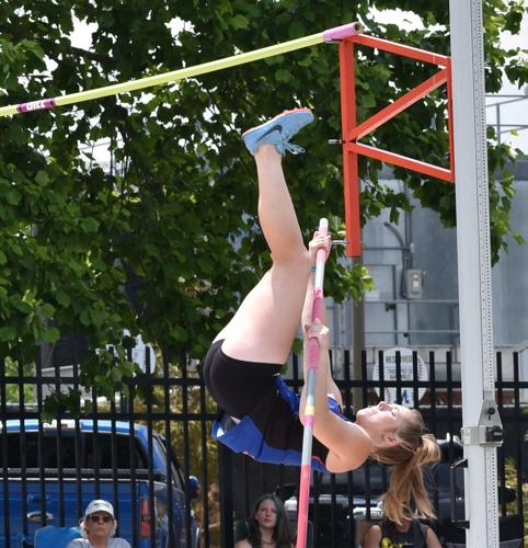 PHOTO GALLERY: Begley, Laster soar to lead Volunteer girls | Multimedia ...