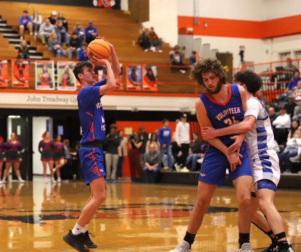 PHOTO GALLERY: Falcons soar to first district title in 22 years | Local ...