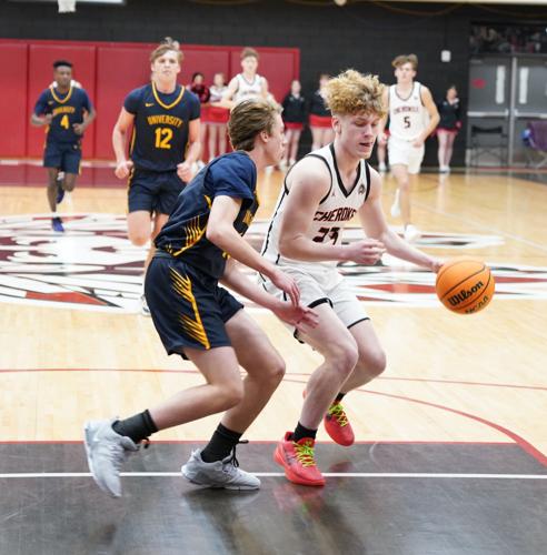 02) Gavin Lawson got some early minutes. | | therogersvillereview.com