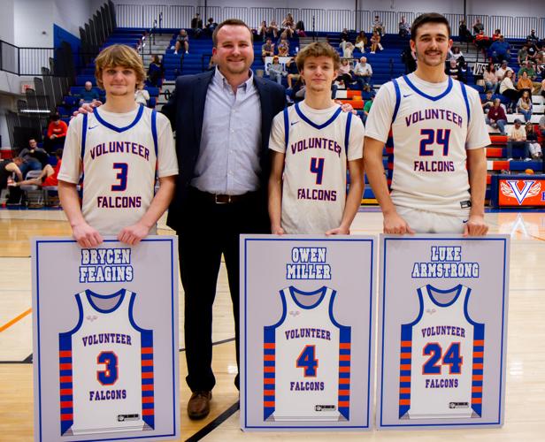 PHOTO GALLERY: Volunteer honors senior athletes (Part 1) | Multimedia ...