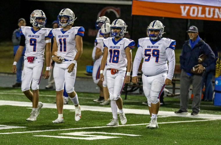 PHOTO GALLERY: Friday Night Sights | Multimedia | therogersvillereview.com
