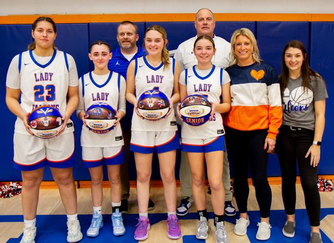 PHOTO GALLERY: Volunteer honors senior athletes (Part 1) | Multimedia ...