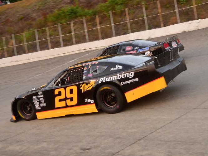 PHOTO GALLERY: Helton sweeps late model features | Multimedia ...