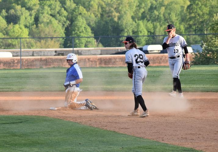 Surprise proposal highlights 'big night' for Volunteer baseball ...