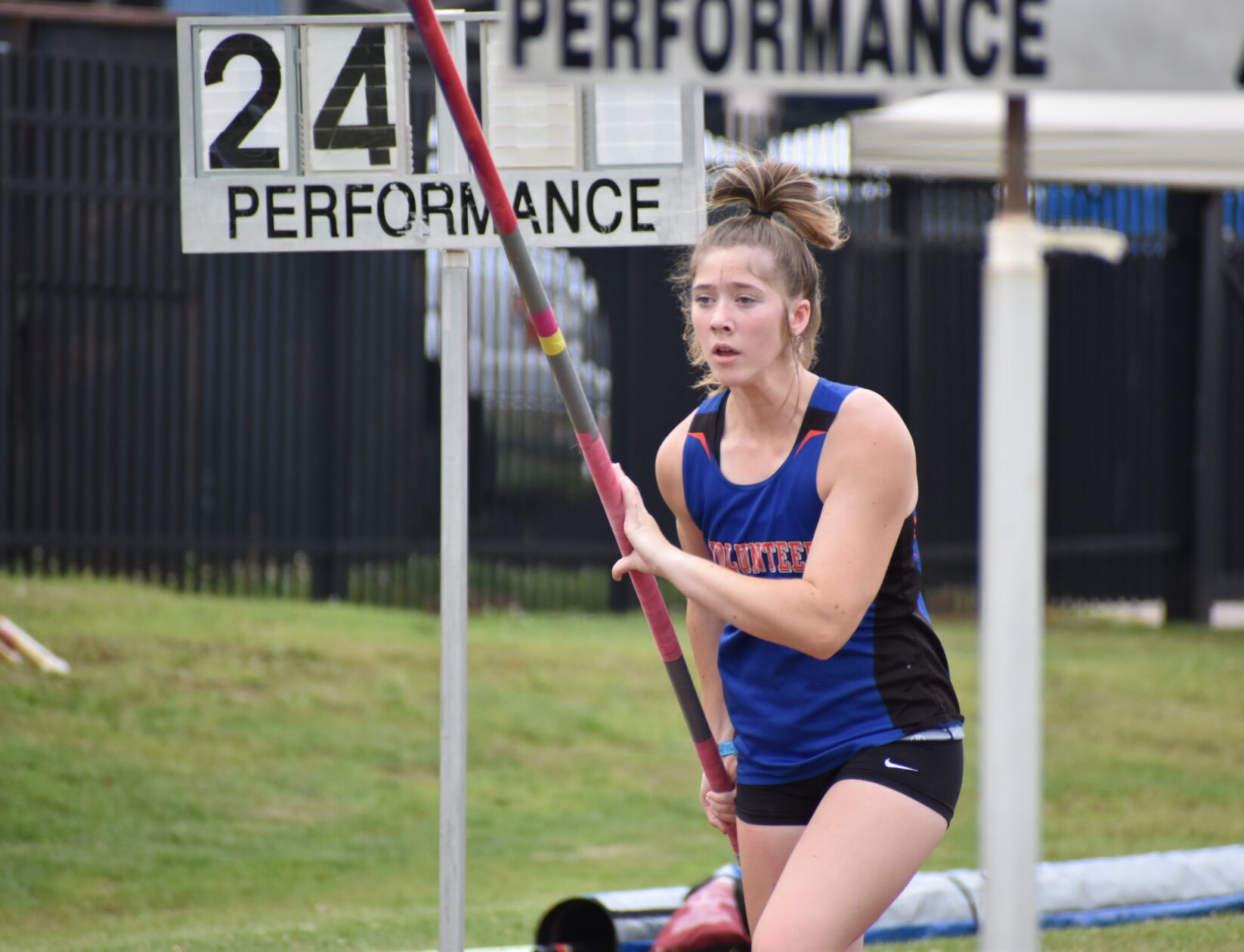PHOTO GALLERY: Begley, Laster soar to lead Volunteer girls | Multimedia ...