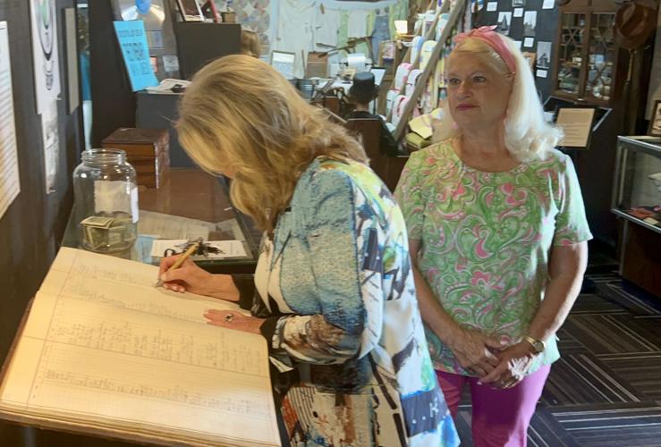 Blackburn tours Surgoinsville museum, will seek federal funding for ...