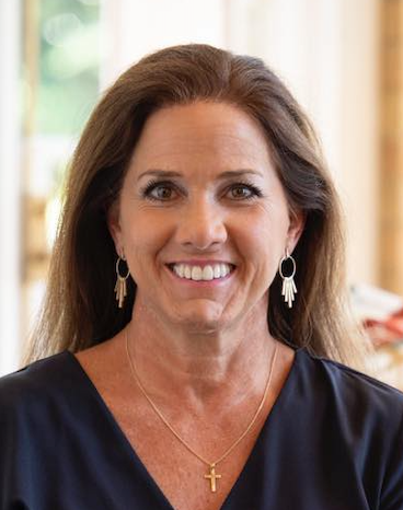 First Lady Maria Lee visits Kingsport to make care packages for TN ...