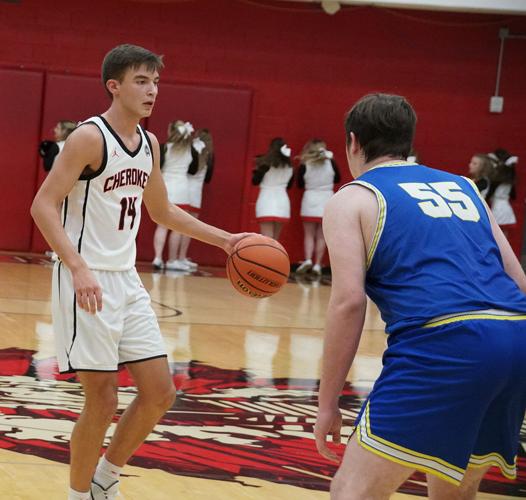 Indians run out to big lead, hold on to defeat Chiefs | Sports ...