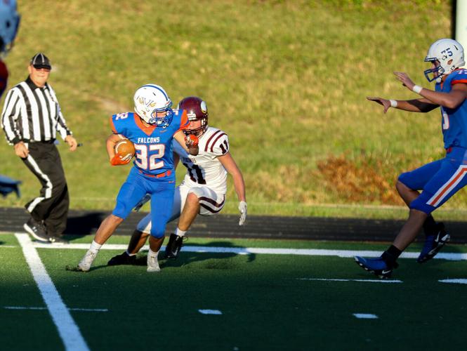 PHOTO GALLERY: Volunteer hosts Tennessee High in JV football matchup ...