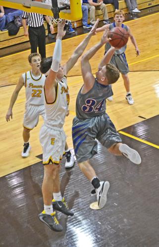 Falcons go cold against Crockett | Sports | therogersvillereview.com