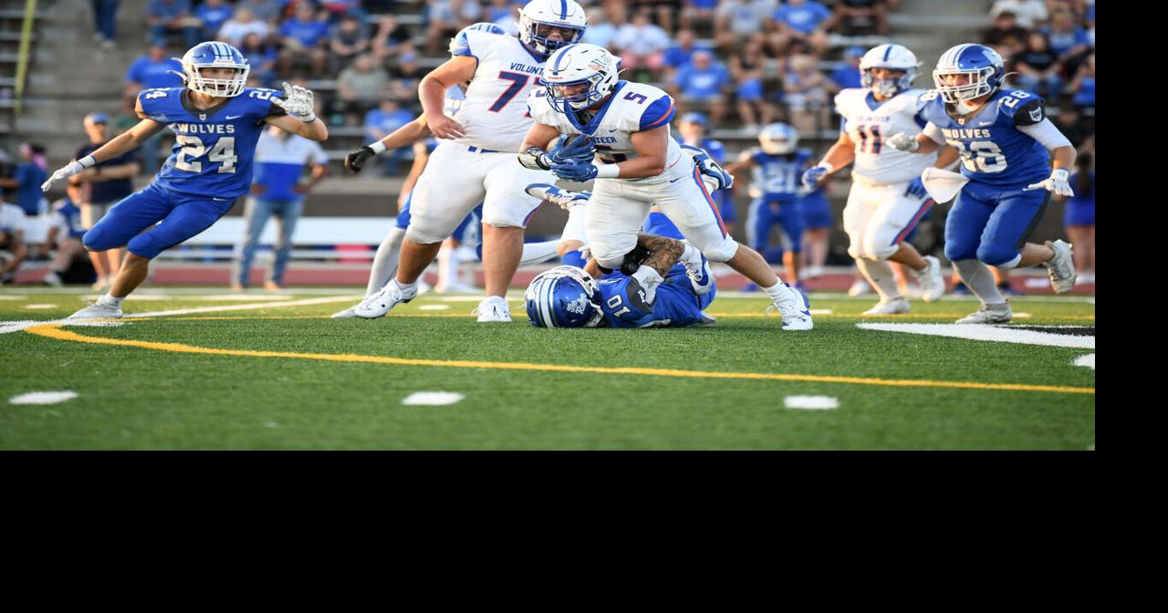 PHOTO GALLERY: Wolves ground Falcons | Multimedia ...