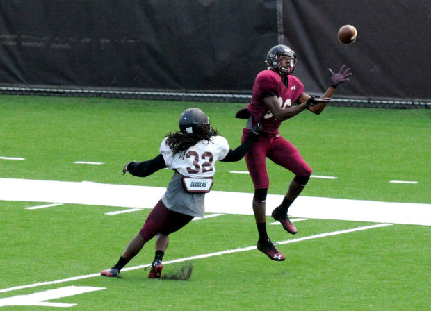 Undermanned offense manages to impress at final public scrimmage ...