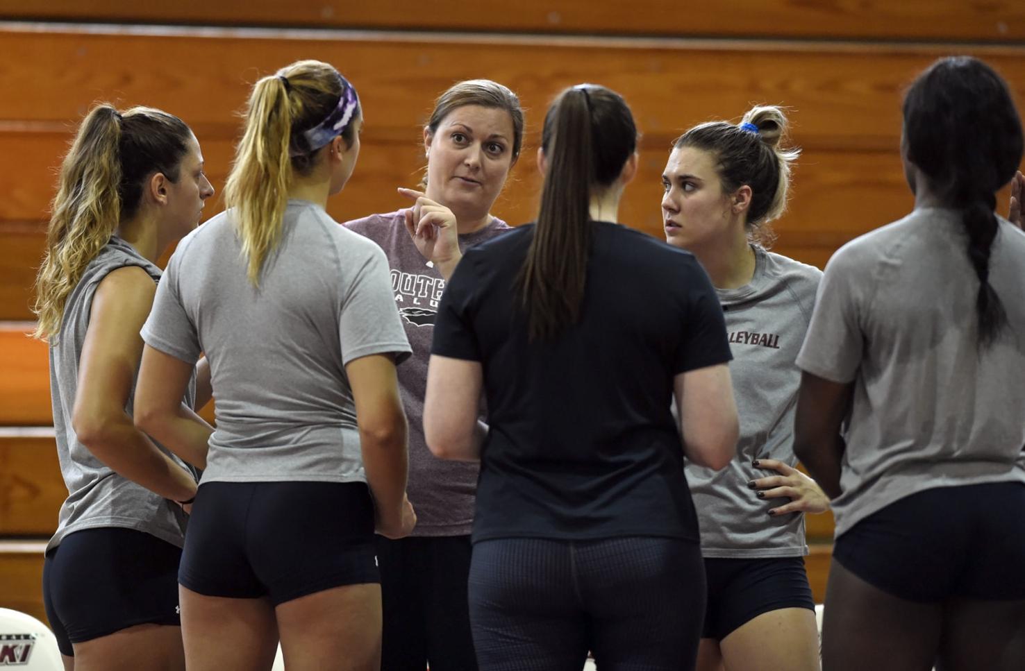 Sports: SIU parts ways with volleyball coach Kari Thompson | College ...